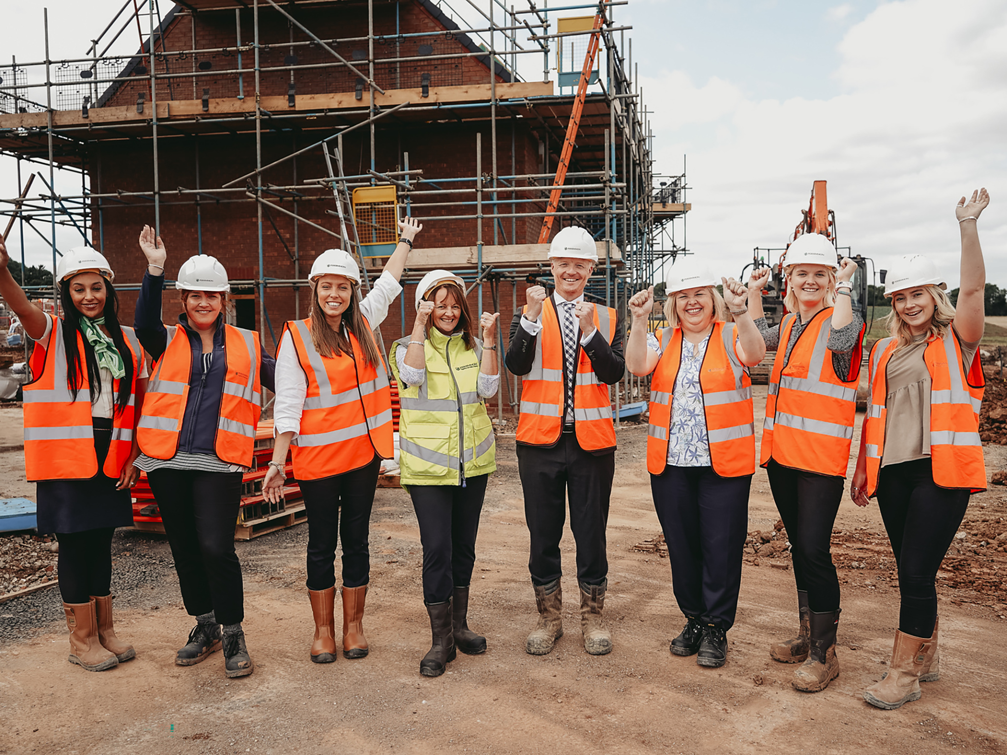 Local MP meets new recruits at new Loughborough housing development